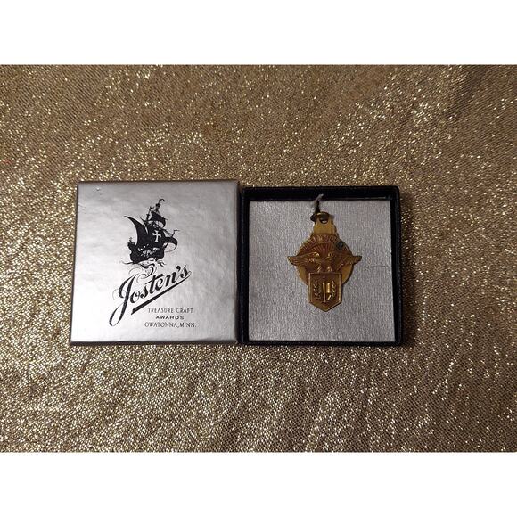 Jostens | Accessories | Vintage Jostens Valedictorian Eagle Charm Gold ...